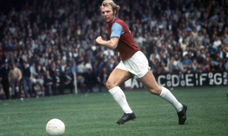 Biography of Famous Footballer Bobby Moore - The Engineers Blog