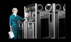 Biography of Famous Mathematicians Grace Hopper - The Engineers Blog