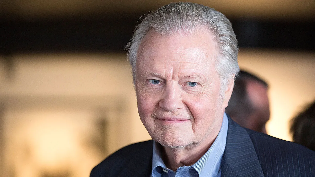 Biography of Greatest Actor Jon Voight - The Engineers Blog
