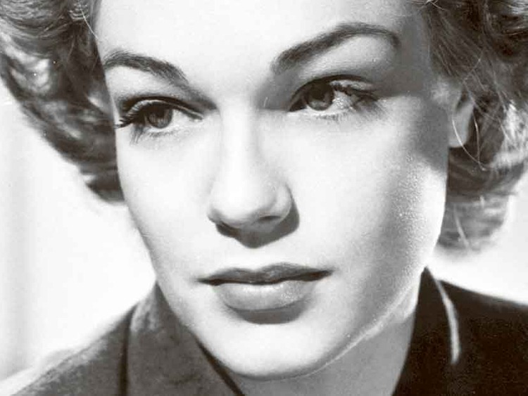 Biography of Greatest actress Simone Signoret - The Engineers Blog